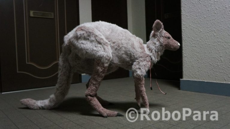 【Robotic Animal】Robotic Kangaroo Jumping around the Australia! | RoboPara